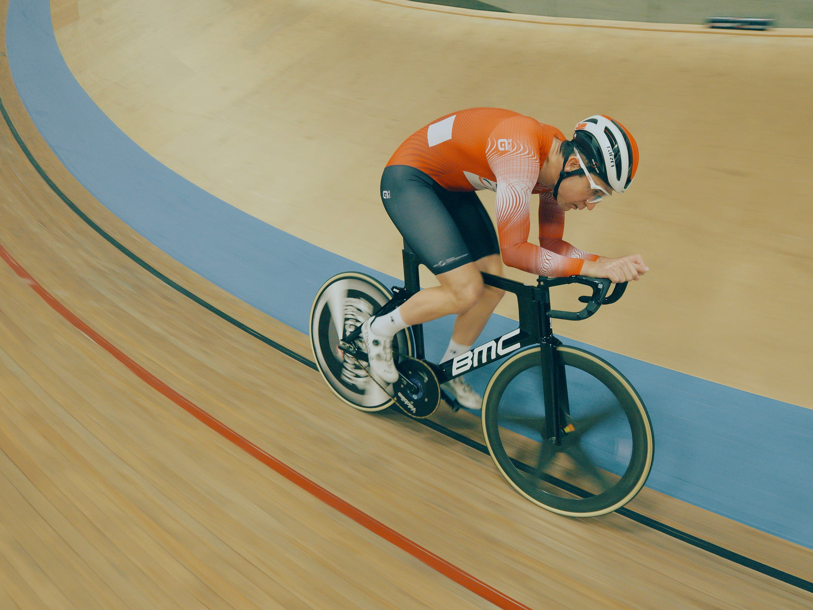 Imhof tests BMC’s new Trackmachine 01, developed for Paris 2024 – BMC